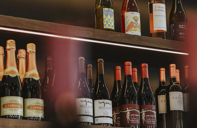 Zephyr Wine Bar | Wine Bar with Food in Reno | Wine Bar South Reno
